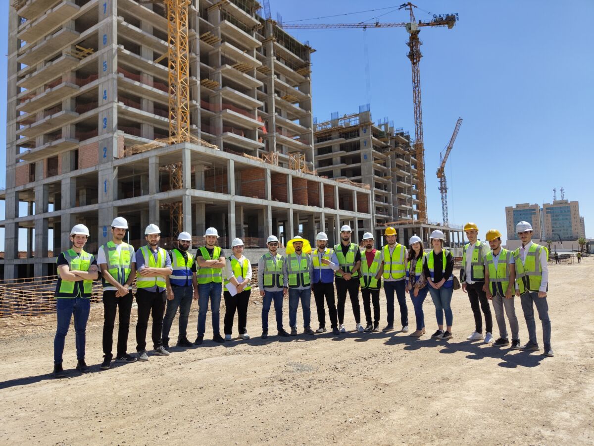 Second-Grade Students' Experience Real-World Building Construction at ...